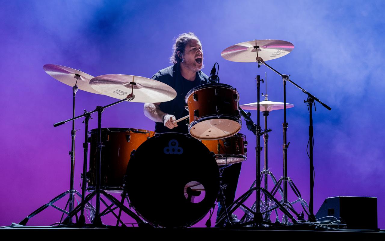 Chad Smith : l'art du groove qui révolutionne la batterie rock